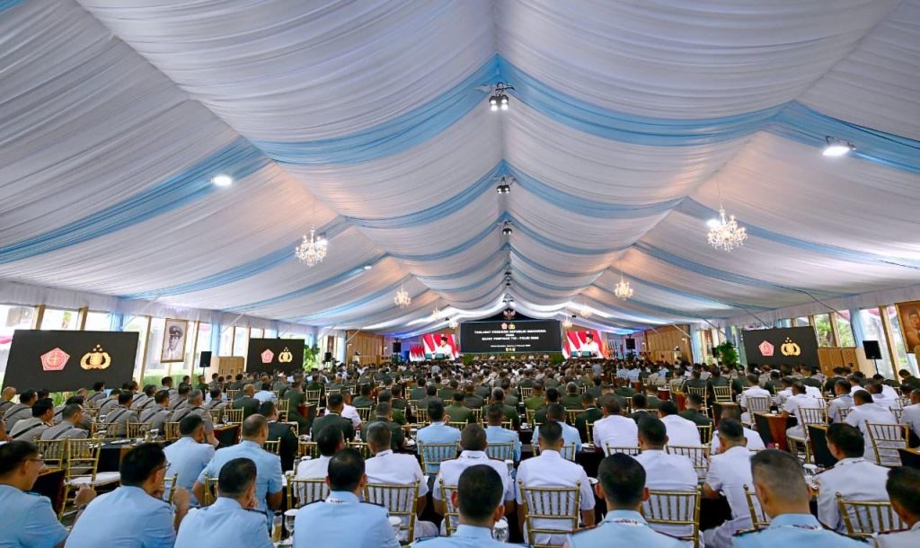 Presiden Prabowo Kumpulkan Pimpinan TNI-Polri, Perkuat Sinergi Keamanan ...